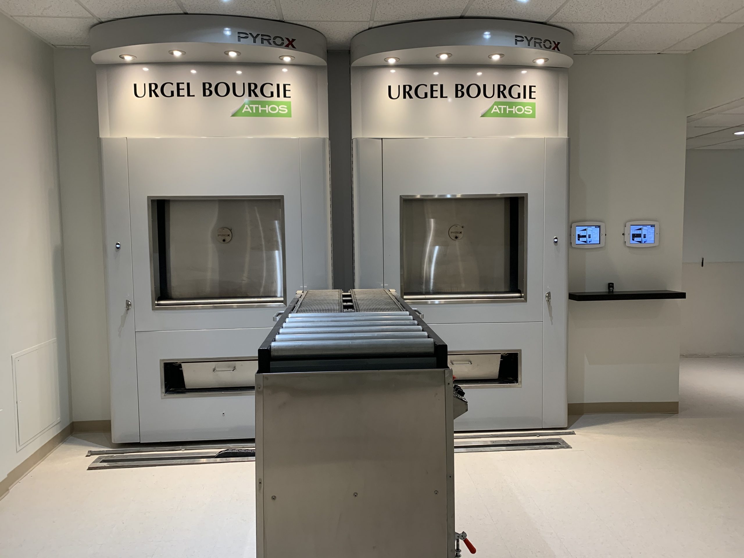 Nouveaux fours crématoires chez Urgel Bourgie, Montréal, Qc ...